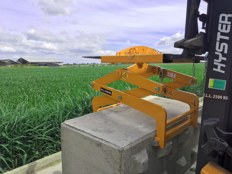 Lock-In Block Interlocking Concrete Block Forms - Del Zotto Concrete ...